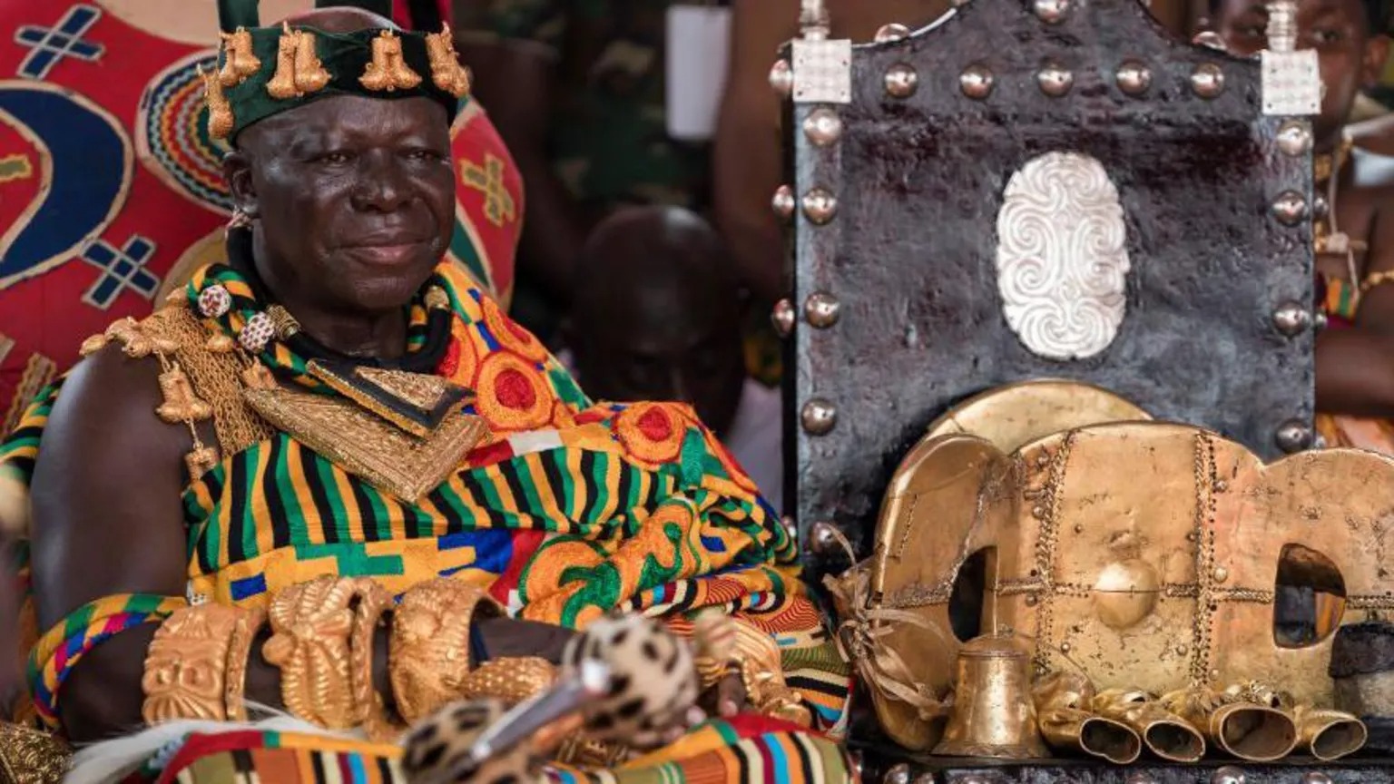 Ghana's Asante king welcomes return of artefacts from the UK and South ...